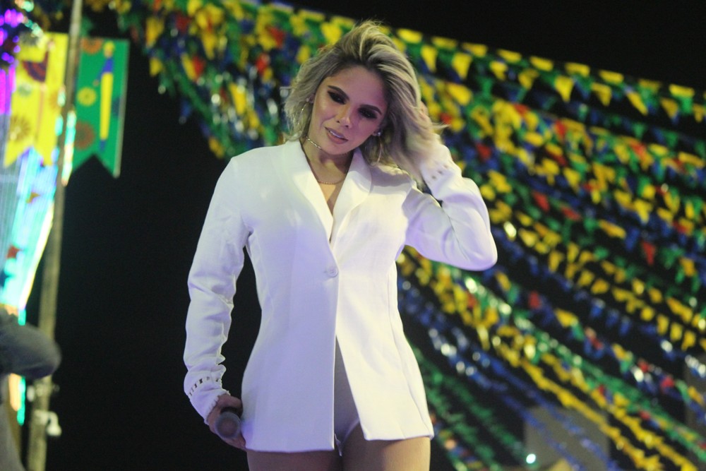 Sâmya Maia se despede da banda Magníficos após 18 anos – Portal Thiago ...